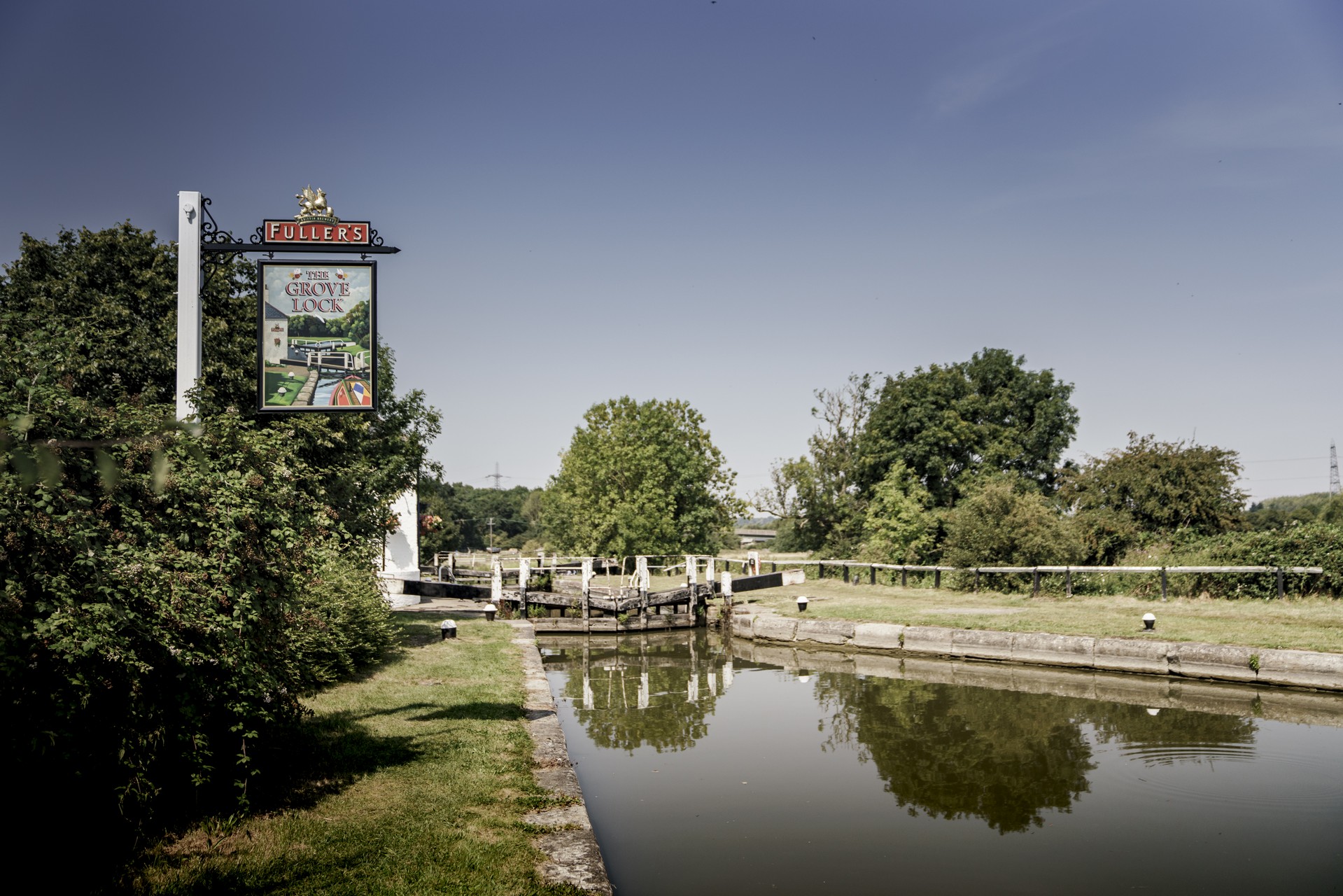 The Grove Lock - Fuller's Pub and Restaurant in Leighton Buzzard